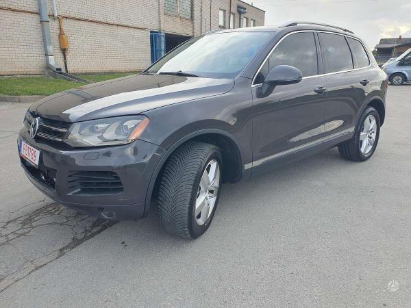 Brūns Volkswagen Touareg 2012 Šauļi, ar dzinēja tilpumu 3.60 L un nobraukumu 280 tūkst. km par 4950 €, foto 2 vietnē AUTOMOTO.COM.LV