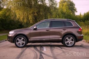 Brūns Volkswagen Touareg 2012 Jelgava, ar dzinēja tilpumu 3.00 L un nobraukumu 255 tūkst. km par 14650 €, foto 5 vietnē AUTOMOTO.COM.LV