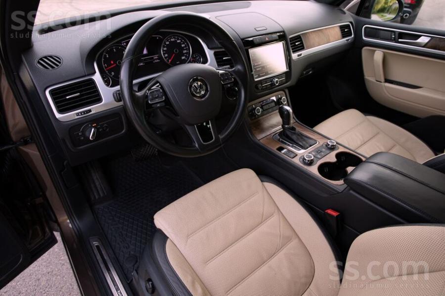 Brūns Volkswagen Touareg 2012 Jelgava, ar dzinēja tilpumu 3.00 L un nobraukumu 255 tūkst. km par 14650 €, foto 13 vietnē AUTOMOTO.COM.LV
