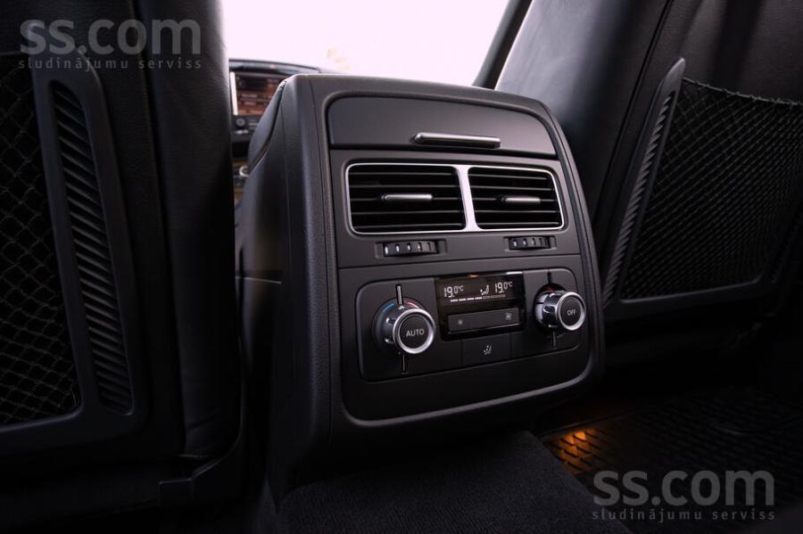 Brūns Volkswagen Touareg 2012 Jelgava, ar dzinēja tilpumu 3.00 L un nobraukumu 255 tūkst. km par 14650 €, foto 16 vietnē AUTOMOTO.COM.LV