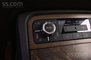 Brūns Volkswagen Touareg 2012 Jelgava, ar dzinēja tilpumu 3.00 L un nobraukumu 255 tūkst. km par 14650 €, foto 17 vietnē AUTOMOTO.COM.LV