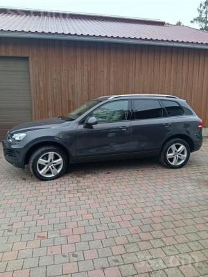 Brūns Volkswagen Touareg 2012 Dobele, ar dzinēja tilpumu 3.00 L un nobraukumu 226 tūkst. km par 13000 €, foto  vietnē AUTOMOTO.COM.LV
