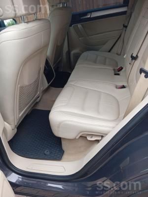 Brūns Volkswagen Touareg 2012 Dobele, ar dzinēja tilpumu 3.00 L un nobraukumu 226 tūkst. km par 13000 €, foto 9 vietnē AUTOMOTO.COM.LV