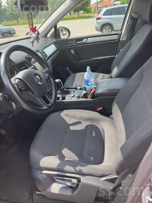 Brūns Volkswagen Touareg 2013 Rīga, ar dzinēja tilpumu 3.00 L un nobraukumu 190 tūkst. km par 12500 €, foto 5 vietnē AUTOMOTO.COM.LV