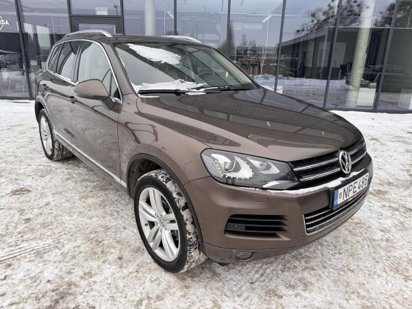 Brūns Volkswagen Touareg 2013 Kauņa, ar dzinēja tilpumu 2.97 L un nobraukumu 293 tūkst. km par 9500 €, foto 3 vietnē AUTOMOTO.COM.LV
