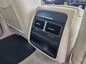 Brown Volkswagen Touareg 2014 in Vilnius, with an engine capacity of 2.97 L and mileage of 290 thousand km for 12900 €, photo 24 on AUTOMOTO.COM.LV