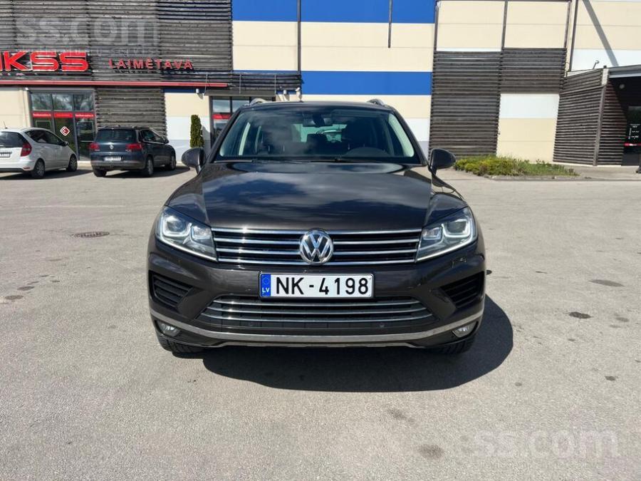 Brūns Volkswagen Touareg 2015 Tukums, ar dzinēja tilpumu 3.00 L un nobraukumu 172 tūkst. km par 18800 €, foto 1 vietnē AUTOMOTO.COM.LV