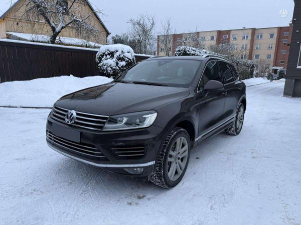 Brūns Volkswagen Touareg 2015 Kauņa, ar dzinēja tilpumu 2.97 L un nobraukumu 169 tūkst. km par 17700 €, foto 1 vietnē AUTOMOTO.COM.LV