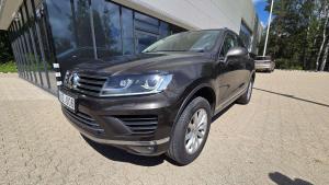Brown Volkswagen Touareg 2015 in Vilnius, with an engine capacity of 2.97 L and mileage of 171 thousand km for 17000 €, photo 8 on AUTOMOTO.COM.LV