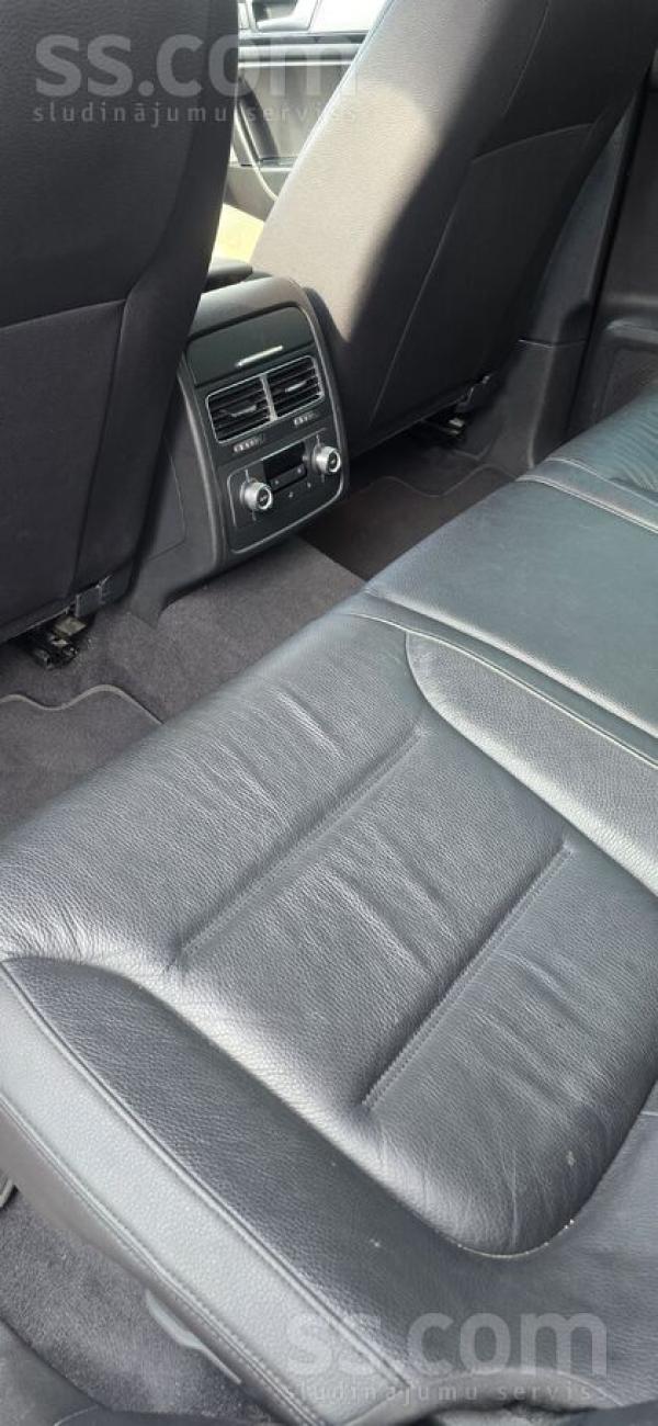 Brūns Volkswagen Touareg 2015 Rīga, ar dzinēja tilpumu 3.00 L un nobraukumu 204 tūkst. km par 12300 €, foto 7 vietnē AUTOMOTO.COM.LV