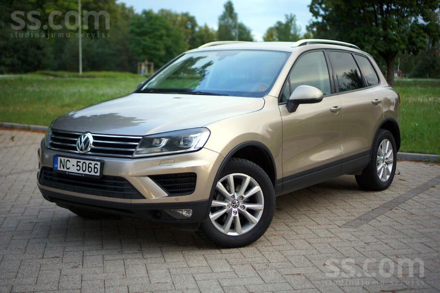 Brown Volkswagen Touareg 2016 in Riga, with an engine capacity of 3.00 L and mileage of 309 thousand km for 12790 €, photo 1 on AUTOMOTO.COM.LV