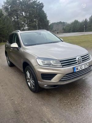Brūns Volkswagen Touareg 2016 Viļņa, ar dzinēja tilpumu 3.00 L un nobraukumu 206 tūkst. km par 16700 €, foto 8 vietnē AUTOMOTO.COM.LV
