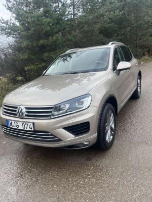 Brūns Volkswagen Touareg 2016 Viļņa, ar dzinēja tilpumu 3.00 L un nobraukumu 206 tūkst. km par 16700 €, foto 10 vietnē AUTOMOTO.COM.LV