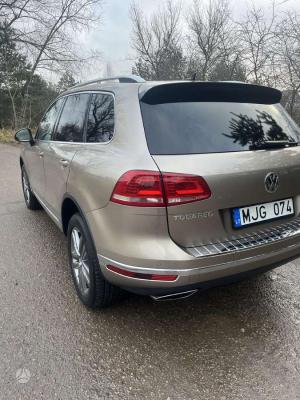 Brūns Volkswagen Touareg 2016 Viļņa, ar dzinēja tilpumu 3.00 L un nobraukumu 206 tūkst. km par 16700 €, foto 11 vietnē AUTOMOTO.COM.LV