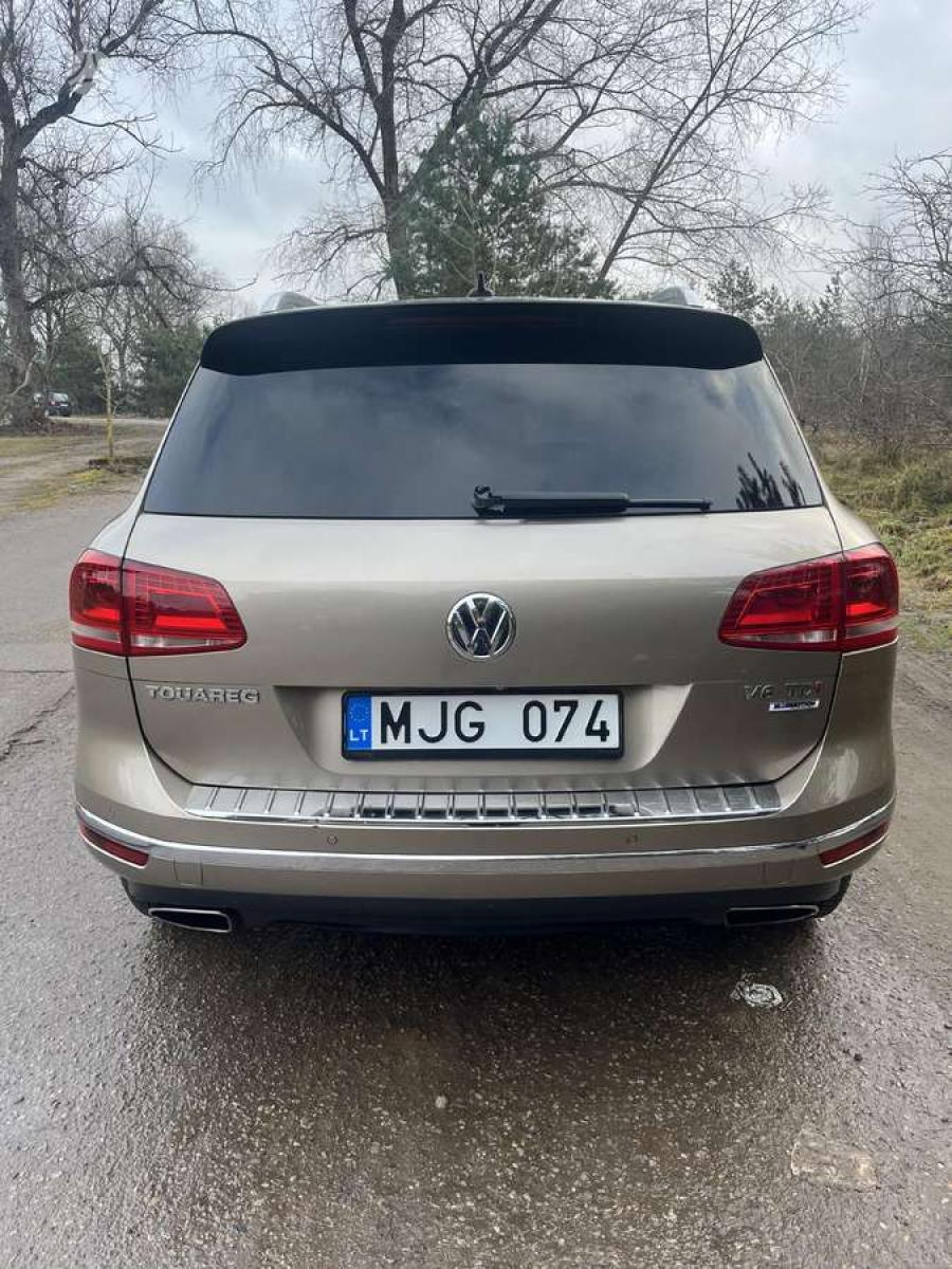 Brūns Volkswagen Touareg 2016 Viļņa, ar dzinēja tilpumu 3.00 L un nobraukumu 206 tūkst. km par 16700 €, foto 13 vietnē AUTOMOTO.COM.LV