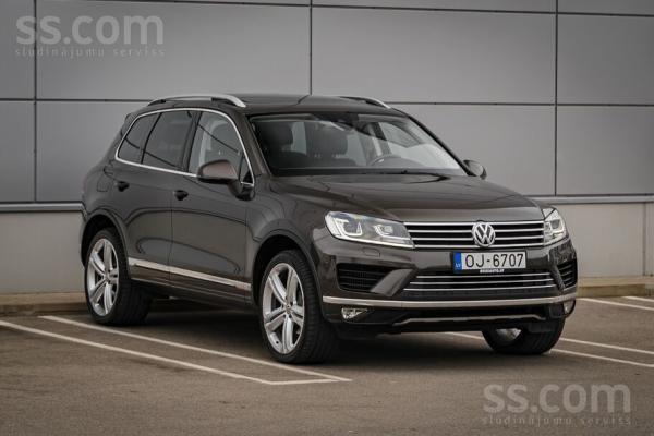 Brown Volkswagen Touareg 2016 in Riga, with an engine capacity of 3.00 L and mileage of 214 thousand km for 15750 €, photo 3 on AUTOMOTO.COM.LV