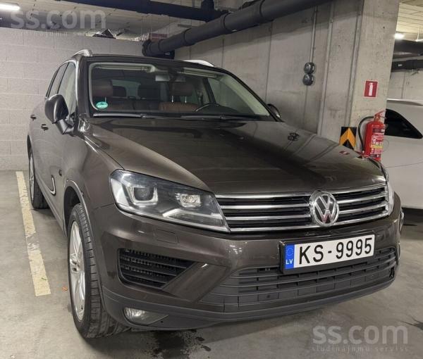 Brūns Volkswagen Touareg 2016 Rīga, ar dzinēja tilpumu 3.00 L un nobraukumu 266 tūkst. km par 14500 €, foto 2 vietnē AUTOMOTO.COM.LV