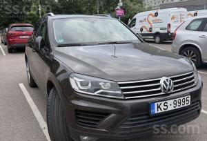 Brūns Volkswagen Touareg 2016 Rīga, ar dzinēja tilpumu 3.00 L un nobraukumu 266 tūkst. km par 14500 €, foto 5 vietnē AUTOMOTO.COM.LV