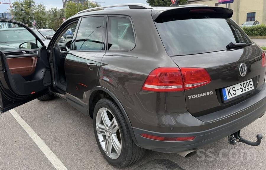 Brūns Volkswagen Touareg 2016 Rīga, ar dzinēja tilpumu 3.00 L un nobraukumu 266 tūkst. km par 14500 €, foto 8 vietnē AUTOMOTO.COM.LV