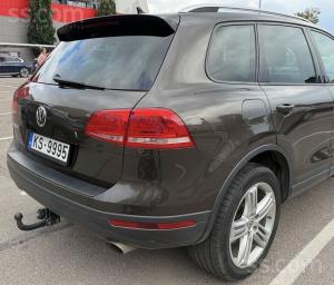 Brūns Volkswagen Touareg 2016 Rīga, ar dzinēja tilpumu 3.00 L un nobraukumu 266 tūkst. km par 14500 €, foto 10 vietnē AUTOMOTO.COM.LV