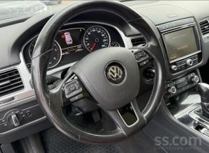 Brūns Volkswagen Touareg 2016 Rīga, ar dzinēja tilpumu 3.00 L un nobraukumu 266 tūkst. km par 14500 €, foto 18 vietnē AUTOMOTO.COM.LV