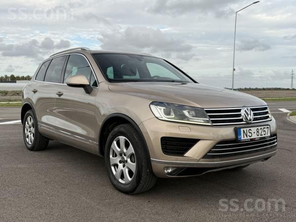 Brūns Volkswagen Touareg 2017 Liepāja, ar dzinēja tilpumu 3.00 L un nobraukumu 345 tūkst. km par 12900 €, foto 1 vietnē AUTOMOTO.COM.LV