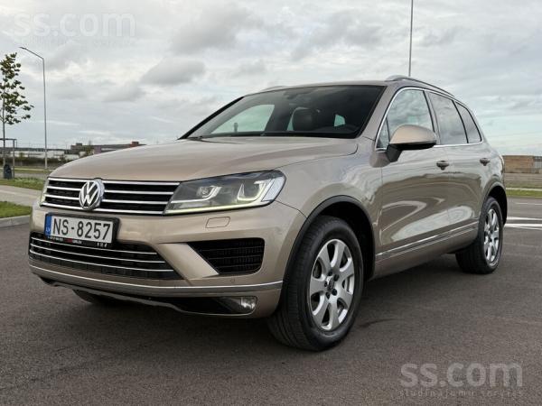 Brūns Volkswagen Touareg 2017 Liepāja, ar dzinēja tilpumu 3.00 L un nobraukumu 345 tūkst. km par 12900 €, foto 4 vietnē AUTOMOTO.COM.LV