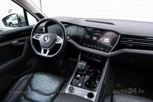 Brūns Volkswagen Touareg 2018 Rīga, ar dzinēja tilpumu 3.00 L un nobraukumu 194 tūkst. km par 31500 €, foto 8 vietnē AUTOMOTO.COM.LV