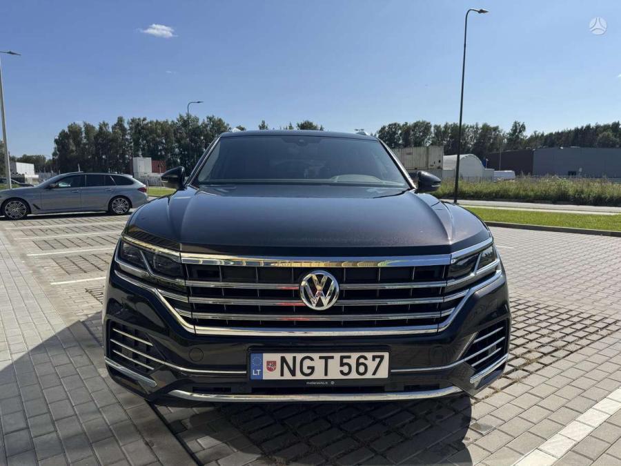 Brūns Volkswagen Touareg 2019 Viļņa, ar dzinēja tilpumu 3.00 L un nobraukumu 151 tūkst. km par 33500 €, foto 7 vietnē AUTOMOTO.COM.LV