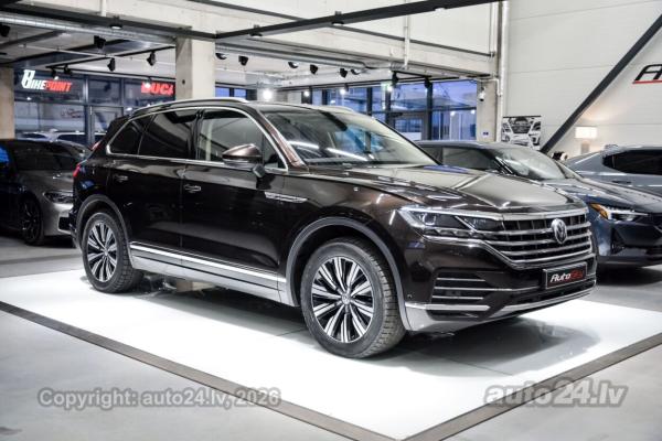 Brūns Volkswagen Touareg 2020 Tallina, ar dzinēja tilpumu 3.00 L un nobraukumu 116 tūkst. km par 44500 €, foto 1 vietnē AUTOMOTO.COM.LV