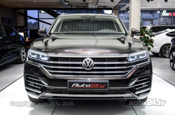 Brūns Volkswagen Touareg 2020 Tallina, ar dzinēja tilpumu 3.00 L un nobraukumu 116 tūkst. km par 44500 €, foto 2 vietnē AUTOMOTO.COM.LV