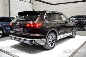 Brown Volkswagen Touareg 2020 in Tallinn, with an engine capacity of 3.00 L and mileage of 116 thousand km for 44500 €, photo 5 on AUTOMOTO.COM.LV