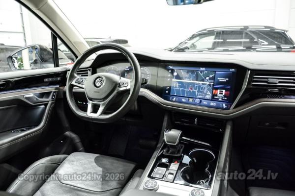 Brūns Volkswagen Touareg 2020 Tallina, ar dzinēja tilpumu 3.00 L un nobraukumu 116 tūkst. km par 44500 €, foto 9 vietnē AUTOMOTO.COM.LV