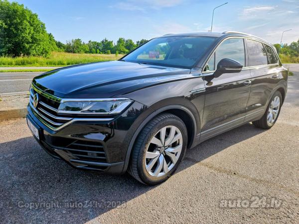 Brūns Volkswagen Touareg 2020 Tallina, ar dzinēja tilpumu 3.00 L un nobraukumu 137 tūkst. km par 36000 €, foto 1 vietnē AUTOMOTO.COM.LV