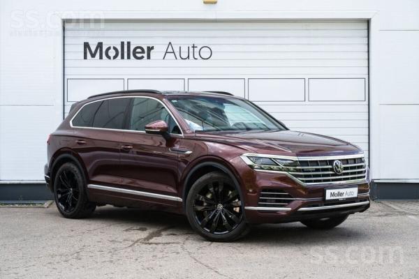 Brūns Volkswagen Touareg 2022 Rīga, ar dzinēja tilpumu 3.00 L un nobraukumu 75 tūkst. km par 43750 €, foto 2 vietnē AUTOMOTO.COM.LV