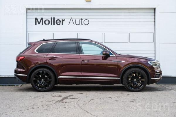 Brūns Volkswagen Touareg 2022 Rīga, ar dzinēja tilpumu 3.00 L un nobraukumu 75 tūkst. km par 43750 €, foto 5 vietnē AUTOMOTO.COM.LV
