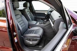 Brūns Volkswagen Touareg 2022 Rīga, ar dzinēja tilpumu 3.00 L un nobraukumu 75 tūkst. km par 43750 €, foto 8 vietnē AUTOMOTO.COM.LV