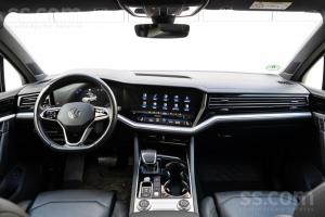 Brūns Volkswagen Touareg 2022 Rīga, ar dzinēja tilpumu 3.00 L un nobraukumu 75 tūkst. km par 43750 €, foto 11 vietnē AUTOMOTO.COM.LV