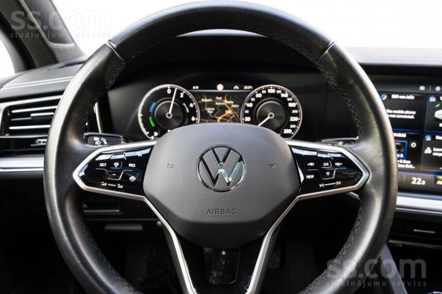Brūns Volkswagen Touareg 2022 Rīga, ar dzinēja tilpumu 3.00 L un nobraukumu 75 tūkst. km par 43750 €, foto 28 vietnē AUTOMOTO.COM.LV
