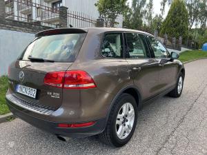 Brūns Volkswagen Touareg 2014 Viļņa, ar dzinēja tilpumu 3.00 L un nobraukumu 343 tūkst. km par 7700 €, foto 8 vietnē AUTOMOTO.COM.LV