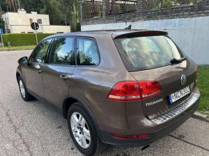 Brūns Volkswagen Touareg 2014 Viļņa, ar dzinēja tilpumu 3.00 L un nobraukumu 343 tūkst. km par 7700 €, foto 9 vietnē AUTOMOTO.COM.LV