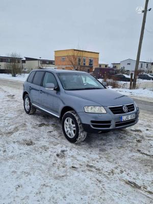 Volkswagen Touareg 2003 Kauņa, ar dzinēja tilpumu 3.20 L un nobraukumu 256 tūkst. km par 3900 €, foto 2 vietnē AUTOMOTO.COM.LV