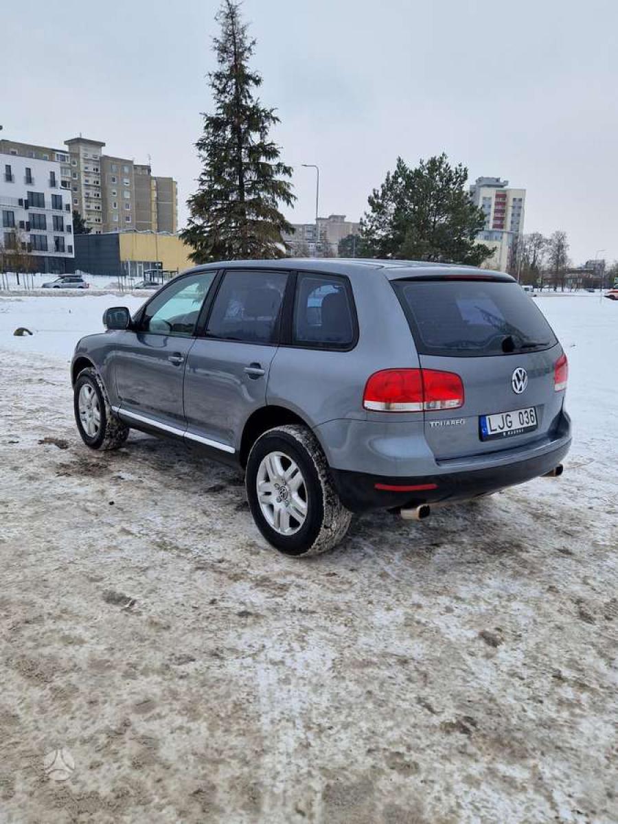 Volkswagen Touareg 2003 Kauņa, ar dzinēja tilpumu 3.20 L un nobraukumu 256 tūkst. km par 3900 €, foto 4 vietnē AUTOMOTO.COM.LV
