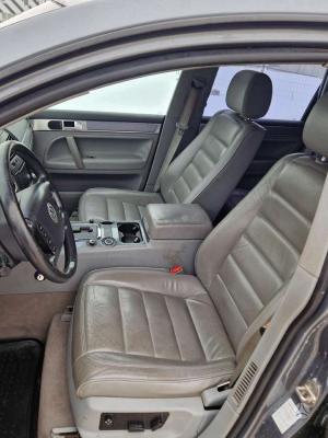 Volkswagen Touareg 2003 Kauņa, ar dzinēja tilpumu 3.20 L un nobraukumu 256 tūkst. km par 3900 €, foto 13 vietnē AUTOMOTO.COM.LV