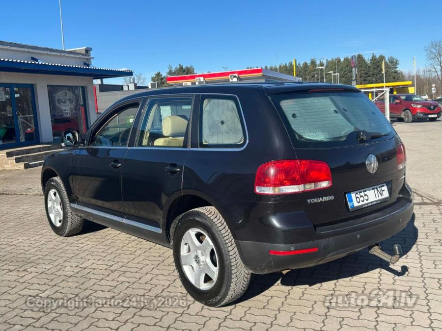 Volkswagen Touareg 2003 Narva, ar dzinēja tilpumu 2.50 L un nobraukumu 301 tūkst. km par 2600 €, foto 3 vietnē AUTOMOTO.COM.LV