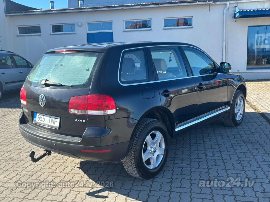 Volkswagen Touareg 2003 Narva, ar dzinēja tilpumu 2.50 L un nobraukumu 301 tūkst. km par 2600 €, foto 4 vietnē AUTOMOTO.COM.LV