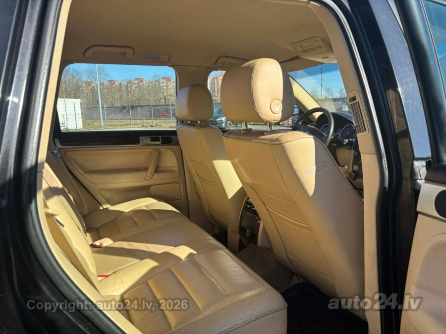 Volkswagen Touareg 2003 Narva, ar dzinēja tilpumu 2.50 L un nobraukumu 301 tūkst. km par 2600 €, foto 6 vietnē AUTOMOTO.COM.LV