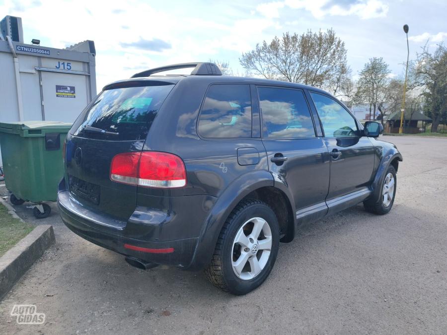 Volkswagen Touareg 2003 Kauņa, ar dzinēja tilpumu 4.20 L un nobraukumu 362 tūkst. km par 1450 €, foto 4 vietnē AUTOMOTO.COM.LV