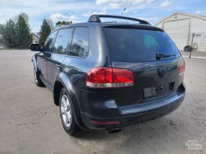 Volkswagen Touareg 2003 Kauņa, ar dzinēja tilpumu 4.20 L un nobraukumu 362 tūkst. km par 1450 €, foto 5 vietnē AUTOMOTO.COM.LV