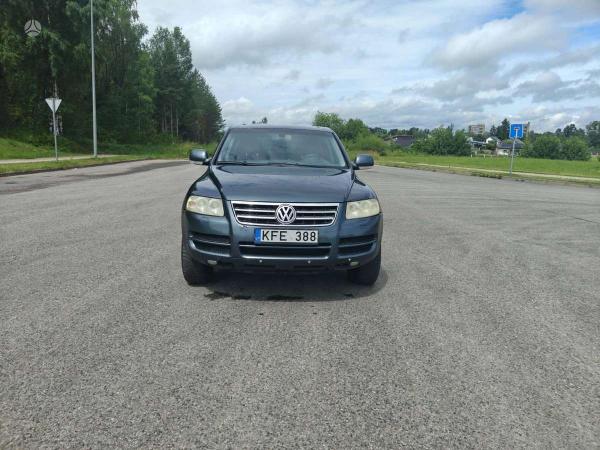 Volkswagen Touareg 2003 in Alytus, with an engine capacity of 3.19 L and mileage of 258 thousand km for 2700 €, photo 2 on AUTOMOTO.COM.LV